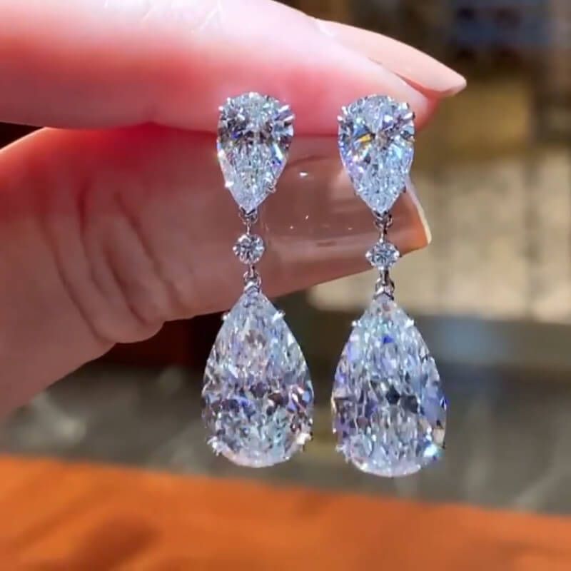 Melanie – Diamantový prsten s kapkovým kamenem. – zlatniknovak